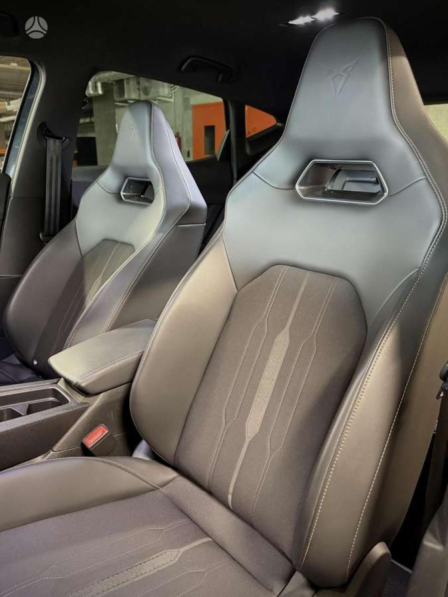 Pelēks Cupra Formentor 2024 Viļņa, ar dzinēja tilpumu 1.98 L un nobraukumu 40 tūkst. km par 29500 €, foto 28 vietnē AUTOMOTO.COM.LV