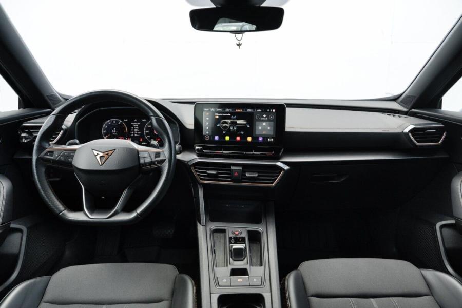 Серый Cupra Formentor 2024 в Рига, объемом двигателя 1.50 л и пробегом 43 тыс. км за 24650 €, фото 26 на AUTOMOTO.COM.LV