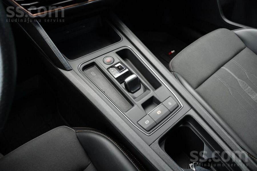 Pelēks Cupra Formentor 2024 Rīga, ar dzinēja tilpumu 1.50 L un nobraukumu 43 tūkst. km par 24650 €, foto 16 vietnē AUTOMOTO.COM.LV