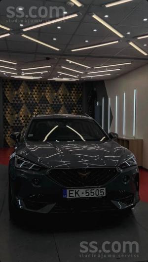 Pelēks Cupra Formentor 2025 Rīga, ar dzinēja tilpumu 2.00 L un nobraukumu 21 tūkst. km par 32000 €, foto  vietnē AUTOMOTO.COM.LV