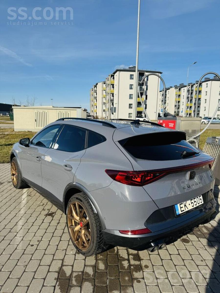 Pelēks Cupra Formentor 2025 Rīga, ar dzinēja tilpumu 2.00 L un nobraukumu 21 tūkst. km par 32000 €, foto 6 vietnē AUTOMOTO.COM.LV