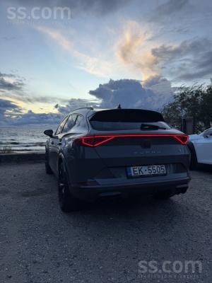 Pelēks Cupra Formentor 2025 Rīga, ar dzinēja tilpumu 2.00 L un nobraukumu 21 tūkst. km par 32000 €, foto 7 vietnē AUTOMOTO.COM.LV
