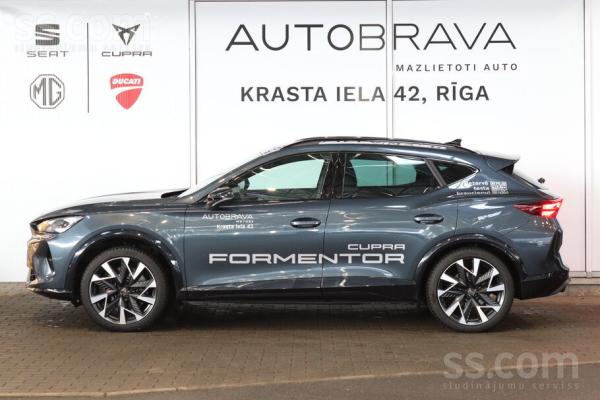 Grey Cupra Formentor 2025 in Riga, with an engine capacity of 2.00 L and mileage of 12 thousand km for 34990 €, photo 4 on AUTOMOTO.COM.LV