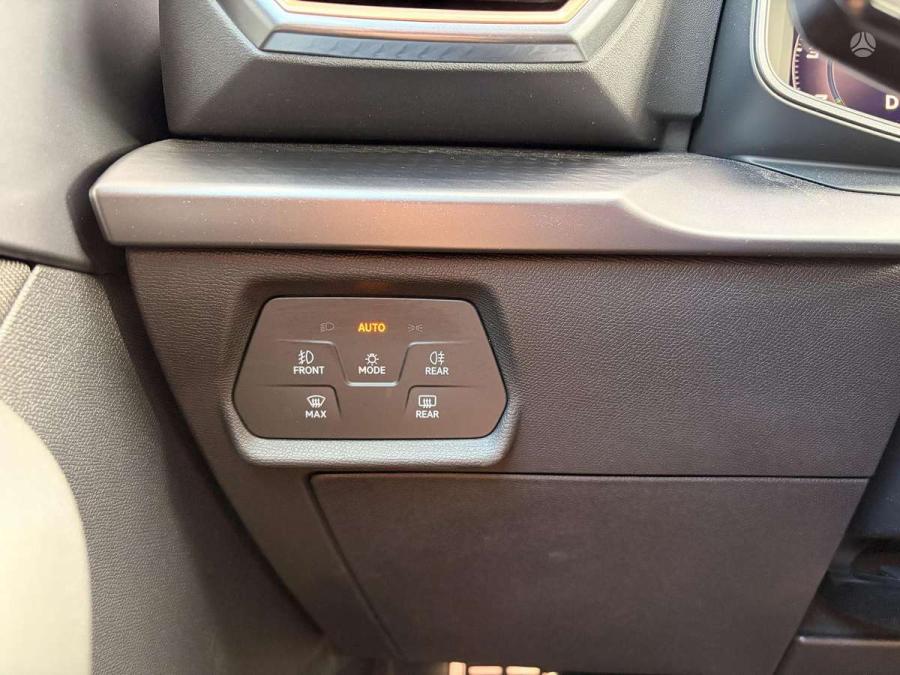 Grey Cupra Formentor 2025 in Vilnius, with an engine capacity of 1.50 L and mileage of 67 thousand km for 31777 €, photo 33 on AUTOMOTO.COM.LV