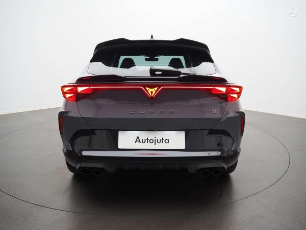 Pelēks Cupra Formentor 2025 Viļņa, ar dzinēja tilpumu 1.98 L un nobraukumu 45 tūkst. km par 35900 €, foto 5 vietnē AUTOMOTO.COM.LV