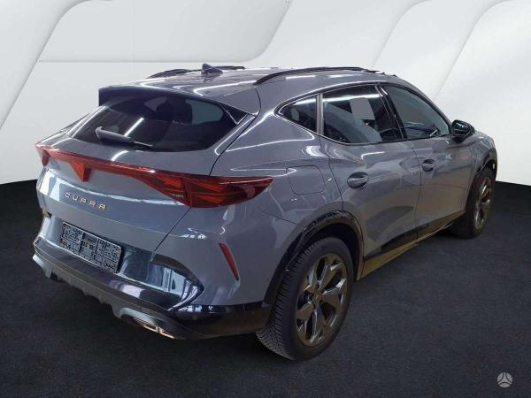 Pelēks Cupra Formentor 2025 Viļņa, ar dzinēja tilpumu 1.50 L un nobraukumu 10 tūkst. km par 35950 €, foto 2 vietnē AUTOMOTO.COM.LV