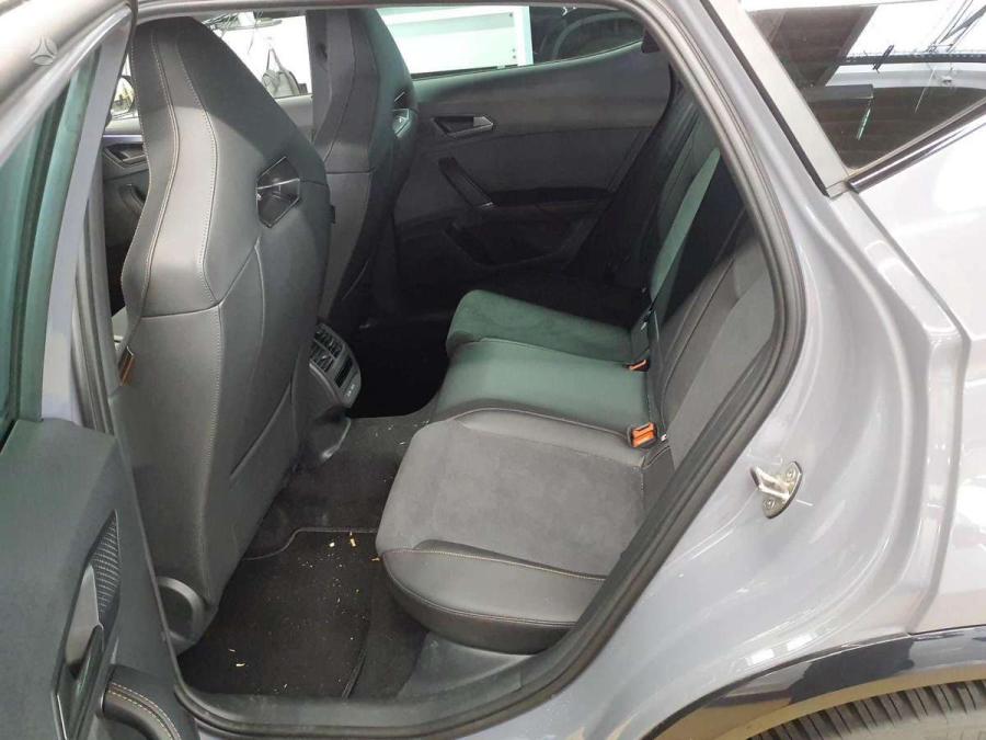Grey Cupra Formentor 2025 in Vilnius, with an engine capacity of 1.50 L and mileage of 10 thousand km for 35950 €, photo 5 on AUTOMOTO.COM.LV
