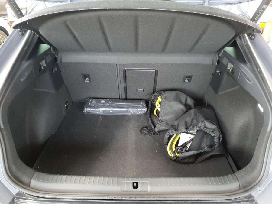 Grey Cupra Formentor 2025 in Vilnius, with an engine capacity of 1.50 L and mileage of 10 thousand km for 35950 €, photo 9 on AUTOMOTO.COM.LV
