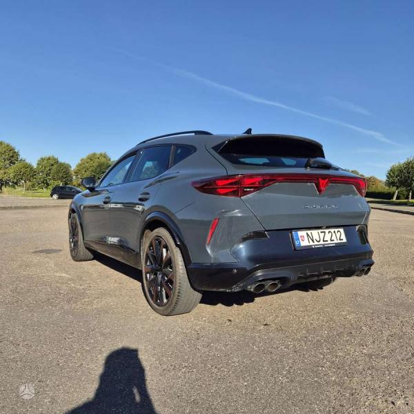 Серый Cupra Formentor 2025 в Каунас, объемом двигателя 1.98 л и пробегом 32 тыс. км за 35200 €, фото 3 на AUTOMOTO.COM.LV