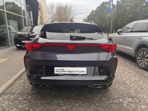 Pelēks Cupra Formentor 2026 Tartu, ar dzinēja tilpumu 1.50 L un nobraukumu 10 tūkst. km par 34900 €, foto 4 vietnē AUTOMOTO.COM.LV