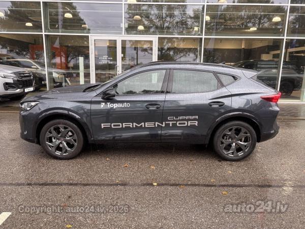 Pelēks Cupra Formentor 2026 Tartu, ar dzinēja tilpumu 1.50 L un nobraukumu 5 tūkst. km par 36900 €, foto 8 vietnē AUTOMOTO.COM.LV