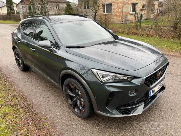 Pelēks Cupra Formentor 2021 Rīga, ar dzinēja tilpumu 2.00 L un nobraukumu 72 tūkst. km par 22800 €, foto 2 vietnē AUTOMOTO.COM.LV