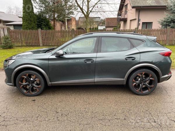 Pelēks Cupra Formentor 2021 Rīga, ar dzinēja tilpumu 2.00 L un nobraukumu 72 tūkst. km par 22800 €, foto 5 vietnē AUTOMOTO.COM.LV