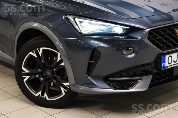 Серый Cupra Formentor 2021 в Рига, объемом двигателя 1.50 л и пробегом 167 тыс. км за 19690 €, фото 8 на AUTOMOTO.COM.LV