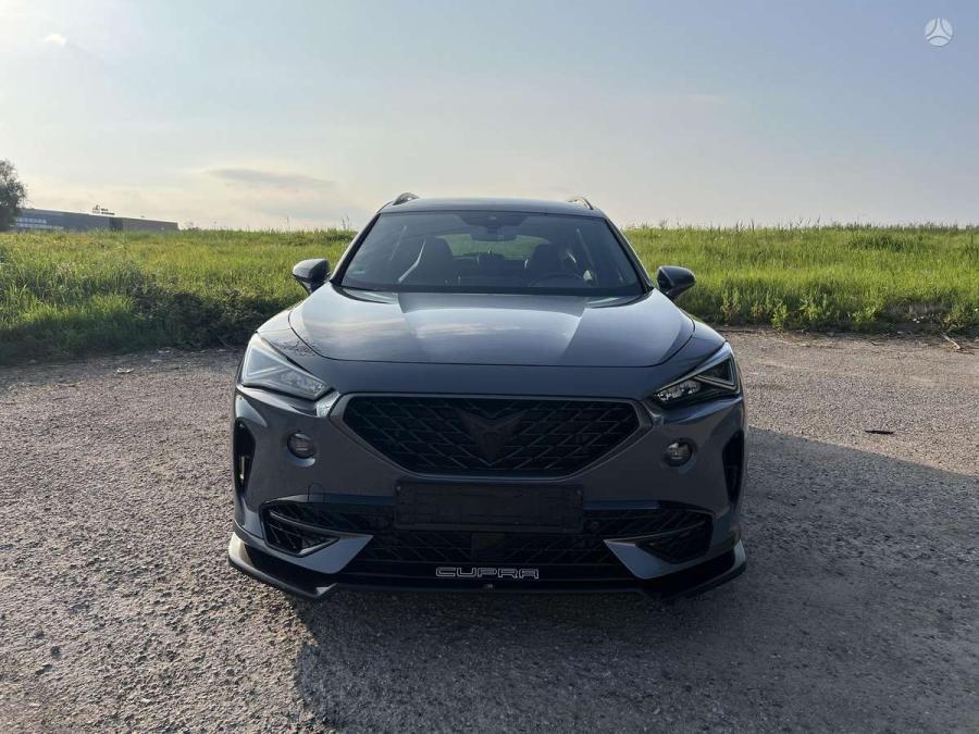 Серый Cupra Formentor 2021 в Каунас, объемом двигателя 2.00 л и пробегом 99 тыс. км за 27000 €, фото 6 на AUTOMOTO.COM.LV