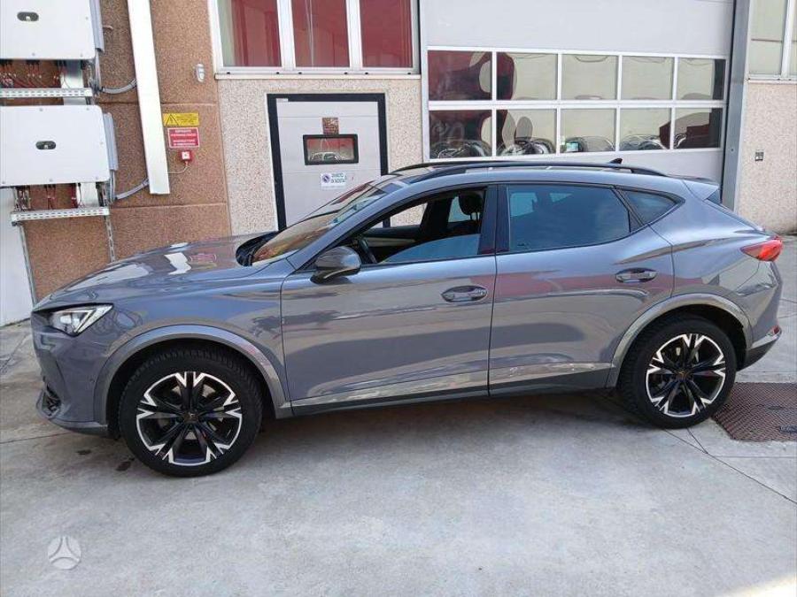 Pelēks Cupra Formentor 2021 Viļņa, ar dzinēja tilpumu 2.00 L un nobraukumu 213 tūkst. km par 17700 €, foto 3 vietnē AUTOMOTO.COM.LV