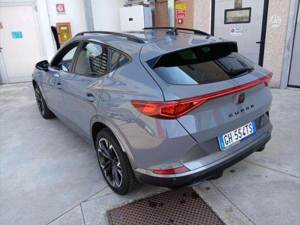 Pelēks Cupra Formentor 2021 Viļņa, ar dzinēja tilpumu 2.00 L un nobraukumu 213 tūkst. km par 17700 €, foto 6 vietnē AUTOMOTO.COM.LV