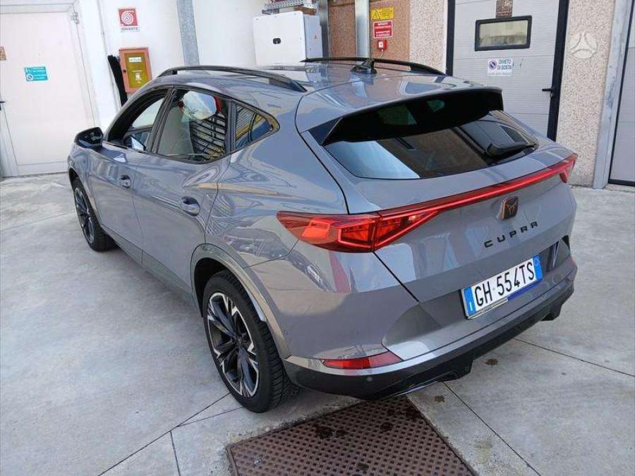 Pelēks Cupra Formentor 2021 Viļņa, ar dzinēja tilpumu 2.00 L un nobraukumu 213 tūkst. km par 17700 €, foto 7 vietnē AUTOMOTO.COM.LV