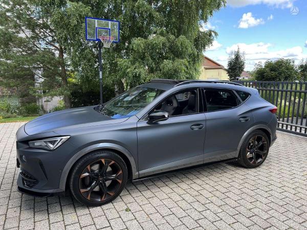 Pelēks Cupra Formentor 2022 Viļņa, ar dzinēja tilpumu 2.00 L un nobraukumu 89 tūkst. km par 32000 €, foto 2 vietnē AUTOMOTO.COM.LV