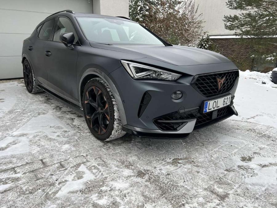 Серый Cupra Formentor 2022 в Вильнюс, объемом двигателя 2.00 л и пробегом 89 тыс. км за 32000 €, фото 4 на AUTOMOTO.COM.LV