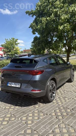 Серый Cupra Formentor 2022 в Рига, объемом двигателя 1.50 л и пробегом 111 тыс. км за 16500 €, фото 8 на AUTOMOTO.COM.LV