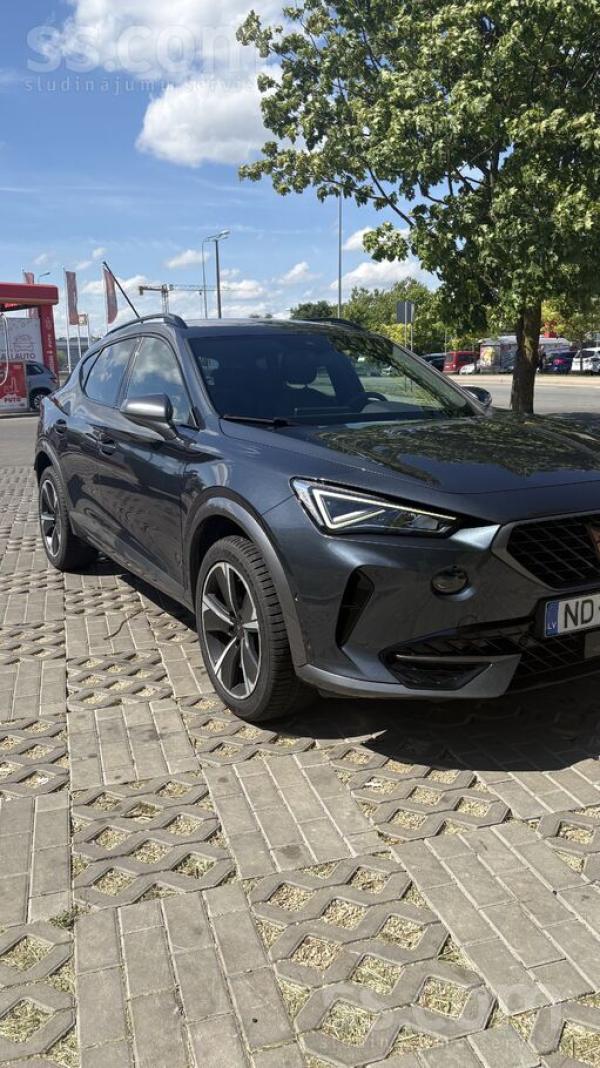 Серый Cupra Formentor 2022 в Рига, объемом двигателя 1.50 л и пробегом 111 тыс. км за 16500 €, фото 8 на AUTOMOTO.COM.LV
