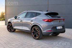 Grey Cupra Formentor 2022 in Riga, with an engine capacity of 2.00 L and mileage of 46 thousand km for 27777 €, photo 4 on AUTOMOTO.COM.LV
