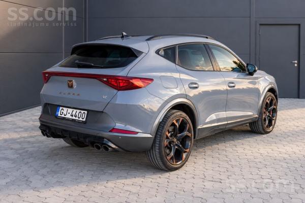 Cupra Formentor 2022 in Riga on AUTOMOTO.COM.LV Grey Cupra Formentor 2022 in Riga, with an engine capacity of 2.00 L and mileage of 46 thousand km for 27777 €, photo 5 on AUTOMOTO.COM.LV