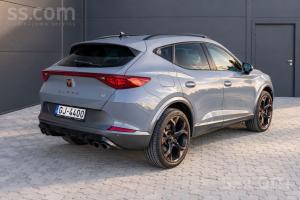 Grey Cupra Formentor 2022 in Riga, with an engine capacity of 2.00 L and mileage of 46 thousand km for 27777 €, photo 5 on AUTOMOTO.COM.LV