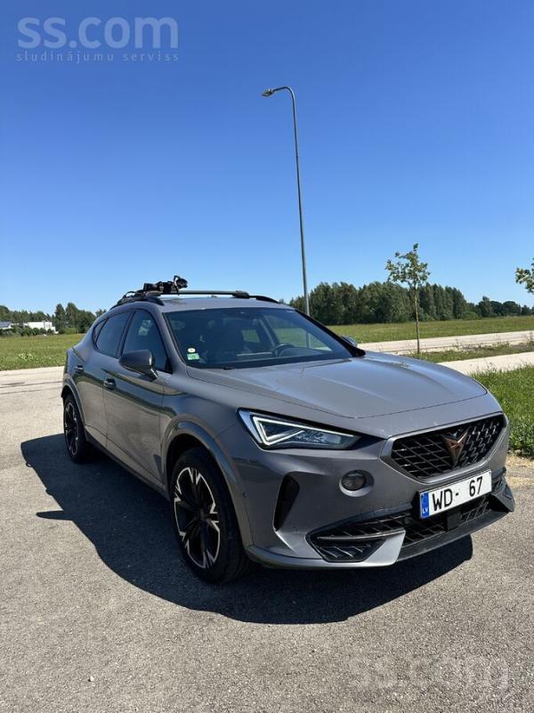 Pelēks Cupra Formentor 2022 Rīga, ar dzinēja tilpumu 1.50 L un nobraukumu 99 tūkst. km par 20000 €, foto 1 vietnē AUTOMOTO.COM.LV