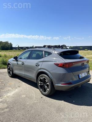 Pelēks Cupra Formentor 2022 Rīga, ar dzinēja tilpumu 1.50 L un nobraukumu 99 tūkst. km par 20000 €, foto 4 vietnē AUTOMOTO.COM.LV