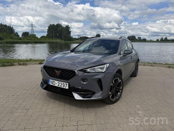 Pelēks Cupra Formentor 2022 Liepāja, ar dzinēja tilpumu 1.50 L un nobraukumu 45 tūkst. km par 22500 €, foto 3 vietnē AUTOMOTO.COM.LV