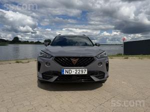 Pelēks Cupra Formentor 2022 Liepāja, ar dzinēja tilpumu 1.50 L un nobraukumu 45 tūkst. km par 22500 €, foto 6 vietnē AUTOMOTO.COM.LV