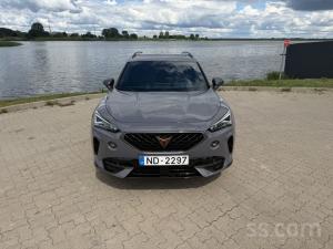 Pelēks Cupra Formentor 2022 Liepāja, ar dzinēja tilpumu 1.50 L un nobraukumu 45 tūkst. km par 22500 €, foto 7 vietnē AUTOMOTO.COM.LV
