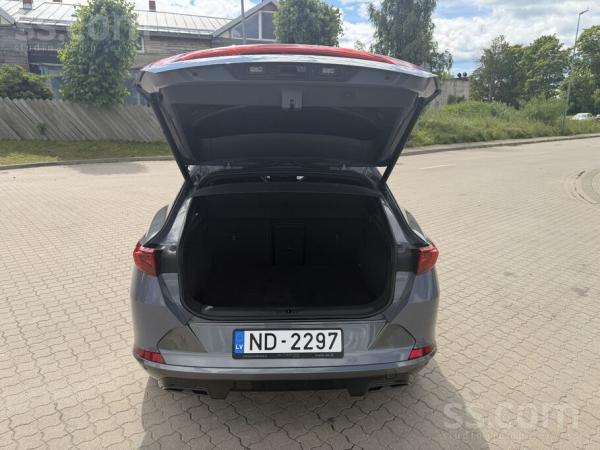 Pelēks Cupra Formentor 2022 Liepāja, ar dzinēja tilpumu 1.50 L un nobraukumu 45 tūkst. km par 22500 €, foto 9 vietnē AUTOMOTO.COM.LV