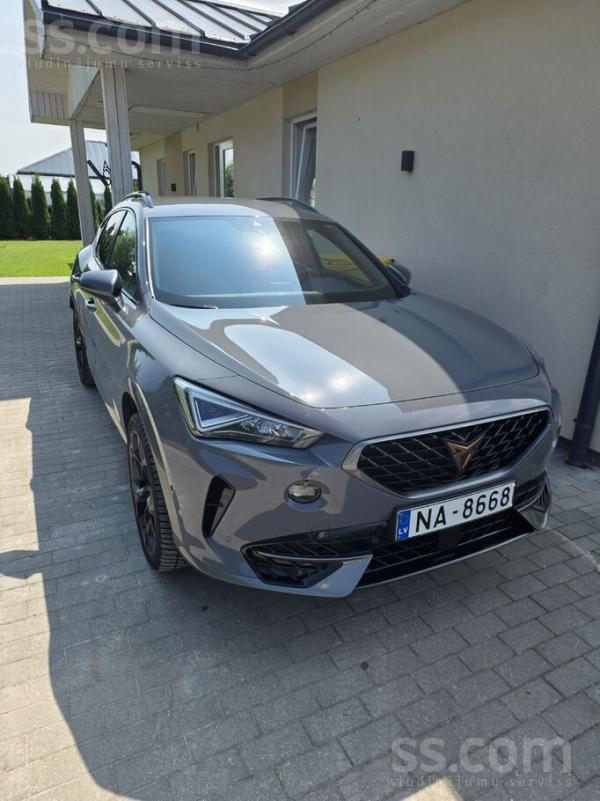 Grey Cupra Formentor 2022 in Riga, with an engine capacity of 1.50 L and mileage of 109 thousand km for 22500 €, photo 2 on AUTOMOTO.COM.LV