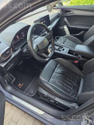 Pelēks Cupra Formentor 2022 Rīga, ar dzinēja tilpumu 1.50 L un nobraukumu 109 tūkst. km par 22500 €, foto 5 vietnē AUTOMOTO.COM.LV