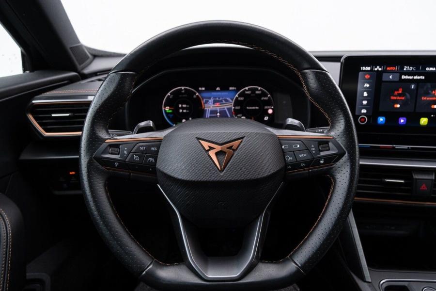 Серый Cupra Formentor 2022 в Рига, объемом двигателя 1.40 л и пробегом 52 тыс. км за 24500 €, фото 8 на AUTOMOTO.COM.LV