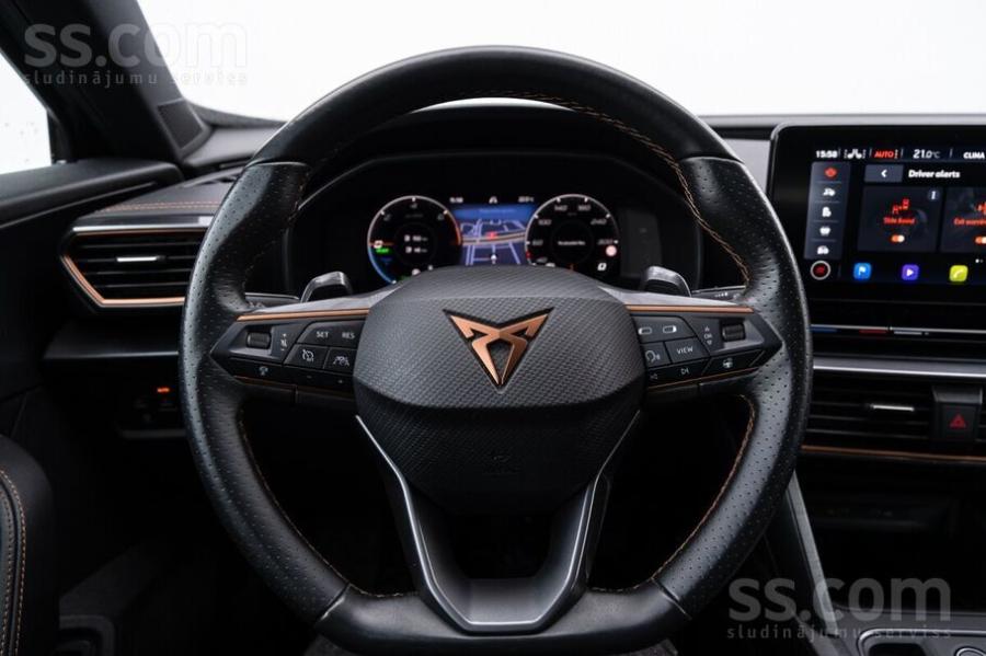 Серый Cupra Formentor 2022 в Рига, объемом двигателя 1.40 л и пробегом 52 тыс. км за 24500 €, фото 8 на AUTOMOTO.COM.LV