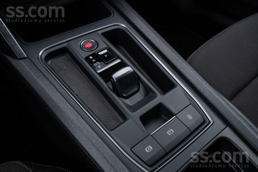 Серый Cupra Formentor 2022 в Рига, объемом двигателя 1.40 л и пробегом 52 тыс. км за 24500 €, фото 13 на AUTOMOTO.COM.LV