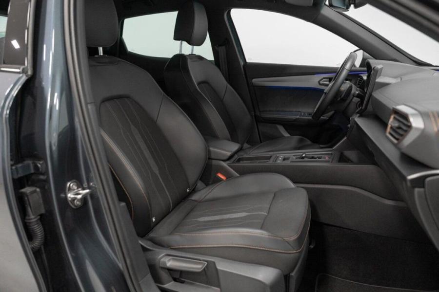 Pelēks Cupra Formentor 2022 Viļņa, ar dzinēja tilpumu 2.00 L un nobraukumu 156 tūkst. km par 23950 €, foto 8 vietnē AUTOMOTO.COM.LV