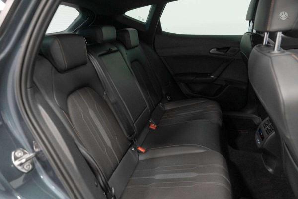 Grey Cupra Formentor 2022 in Vilnius, with an engine capacity of 2.00 L and mileage of 156 thousand km for 23950 €, photo 9 on AUTOMOTO.COM.LV