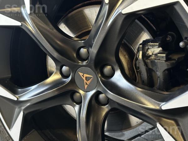 Серый Cupra Formentor 2022 в Рига, объемом двигателя 2.00 л и пробегом 50 тыс. км за 26500 €, фото 4 на AUTOMOTO.COM.LV
