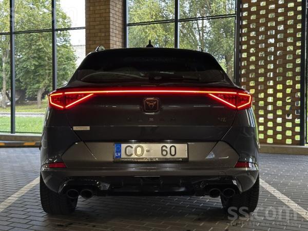 Серый Cupra Formentor 2022 в Рига, объемом двигателя 2.00 л и пробегом 50 тыс. км за 26500 €, фото 6 на AUTOMOTO.COM.LV