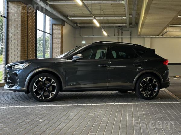 Серый Cupra Formentor 2022 в Рига, объемом двигателя 2.00 л и пробегом 50 тыс. км за 26500 €, фото 9 на AUTOMOTO.COM.LV