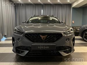 Серый Cupra Formentor 2023 в Рига, объемом двигателя 2.00 л и пробегом 32 тыс. км за 31900 €, фото 2 на AUTOMOTO.COM.LV