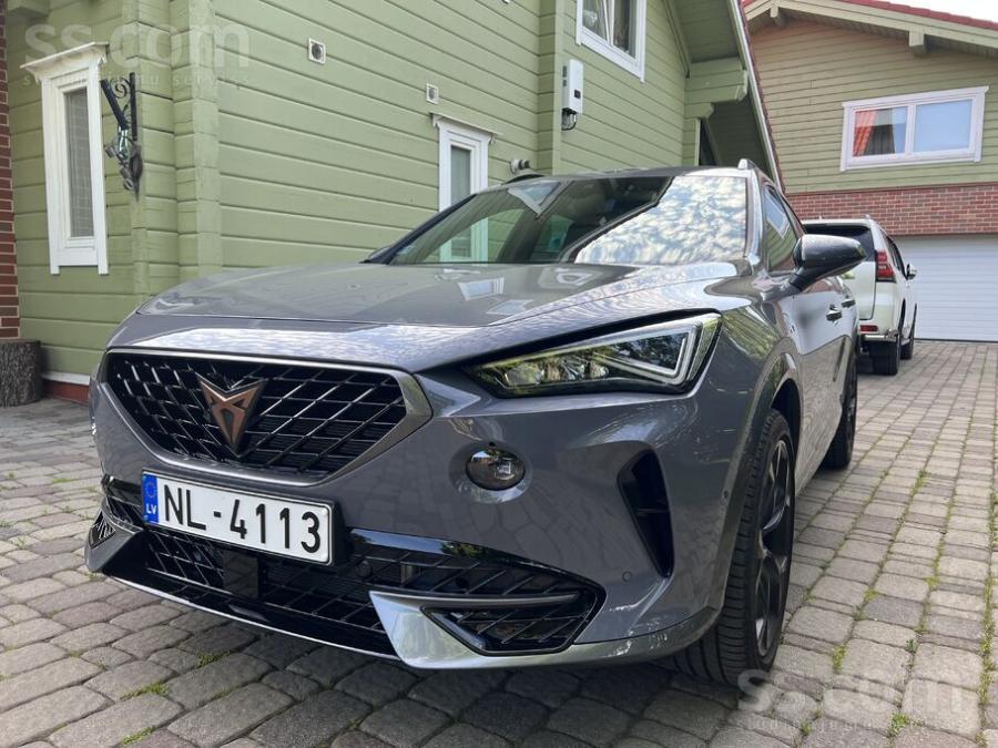 Серый Cupra Formentor 2023 в Рига, объемом двигателя 2.00 л и пробегом 34 тыс. км за 29000 €, фото 4 на AUTOMOTO.COM.LV