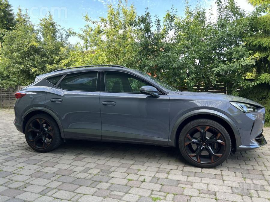Серый Cupra Formentor 2023 в Рига, объемом двигателя 2.00 л и пробегом 34 тыс. км за 29000 €, фото 8 на AUTOMOTO.COM.LV