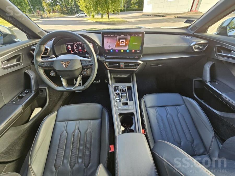 Grey Cupra Formentor 2023 in Riga, with an engine capacity of 2.00 L and mileage of 45 thousand km for 28500 €, photo 5 on AUTOMOTO.COM.LV