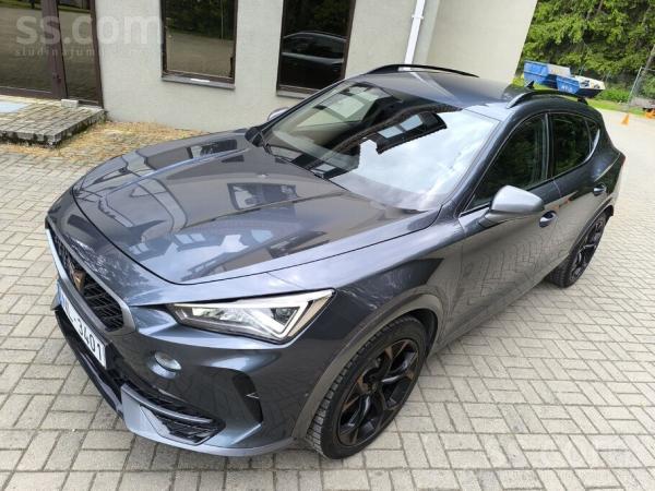 Grey Cupra Formentor 2023 in Valmiera, with an engine capacity of 2.00 L and mileage of 100 thousand km for 21500 €, photo 8 on AUTOMOTO.COM.LV